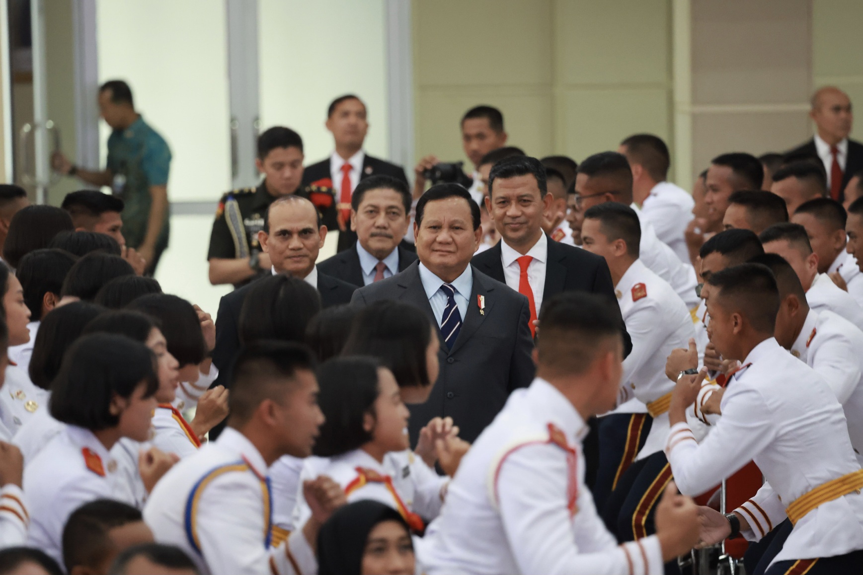 Menhan Prabowo Resmi Lantik Mayjen TNI Jonni Mahroza Sebagai Rektor ...
