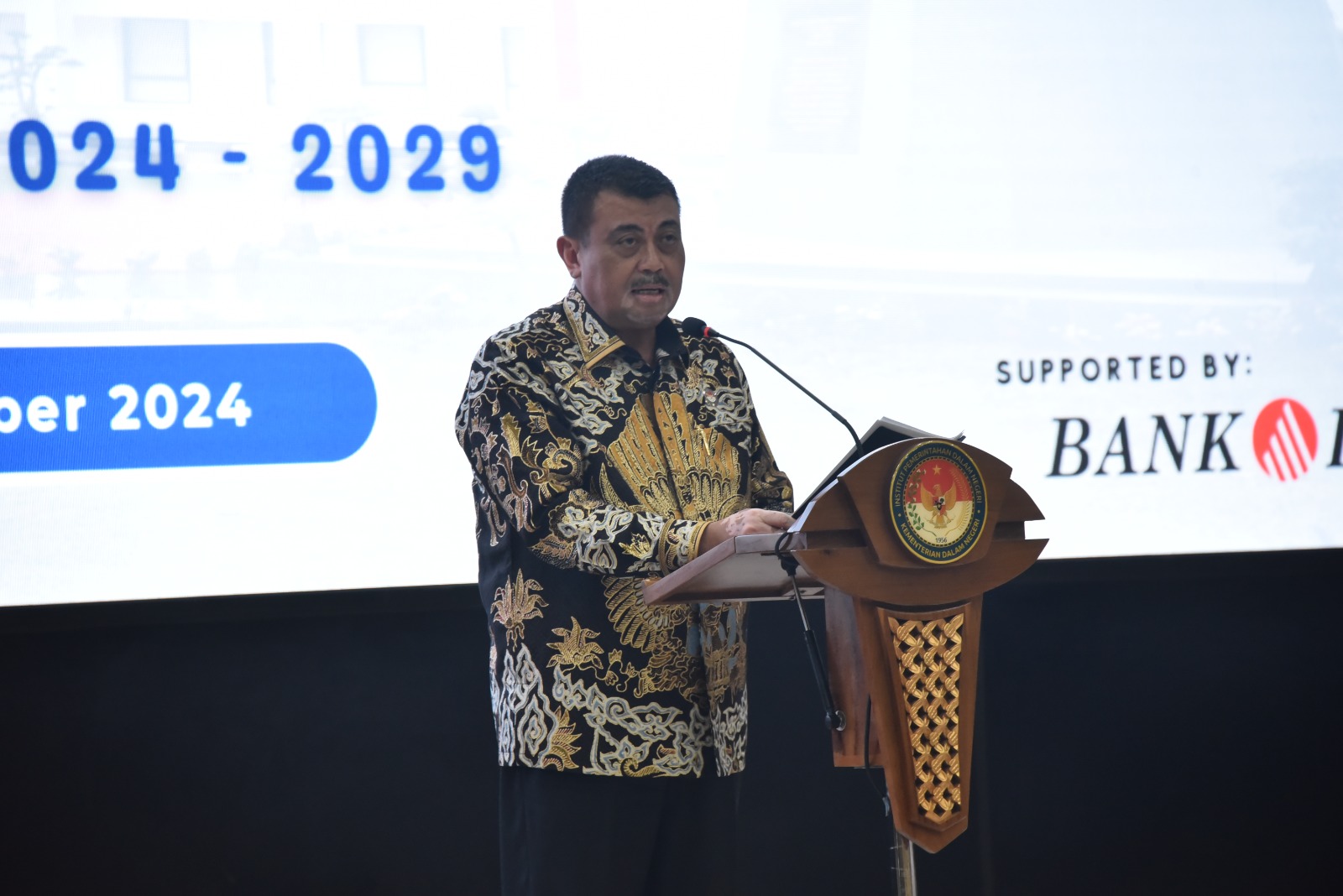 Laksda TNI Dr. Suradi Agung Slamet, S.T., S.Sos., M.M., Dikukuhkan ...